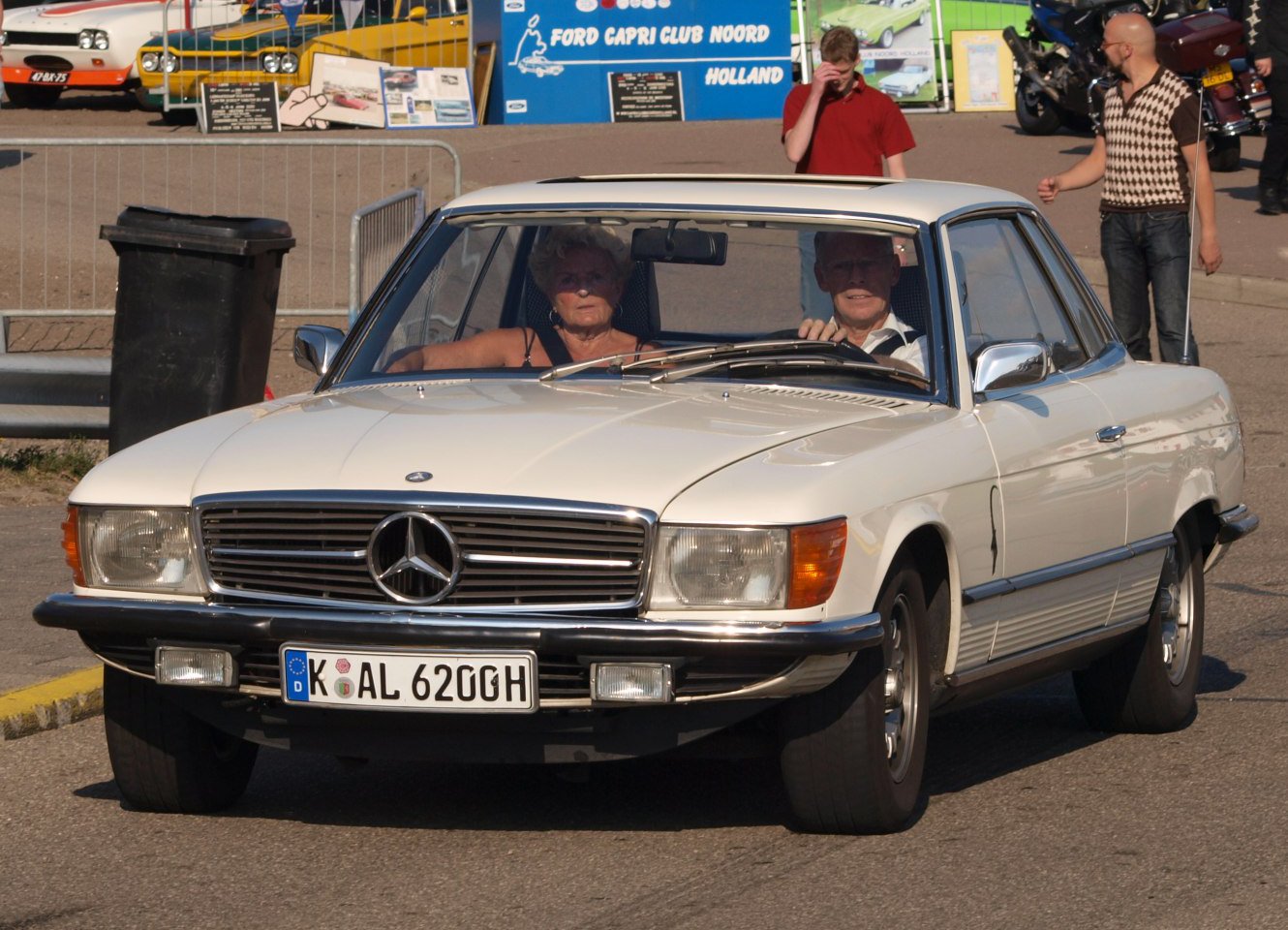 Mercedes-Benz SLC (C107) 350 SLC V8 (200 Hp) Automatic